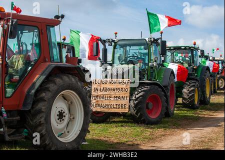 February 08, 2024 - Rome, Italy: Presidium of farmers with their ...
