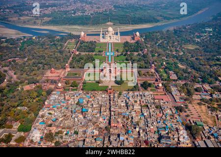 Aerial view of the Taj Mahal along Yamuna river, Agra, Uttar Pradesh ...