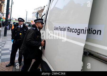 The Metropolitan Police deploying the use of live facial recognition ...