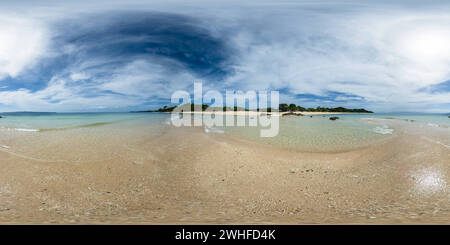 360° view of Sandy Beach in Santa Fe, Romblon. Philippines - Alamy