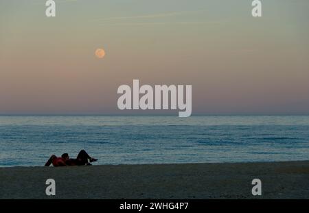 [couple ado francais] Stock Photo - Alamy