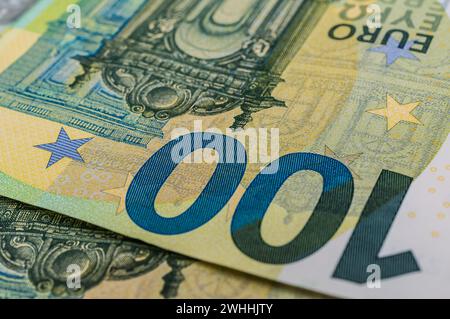 New 100 Euro banknotes (2019 Stock Photo - Alamy