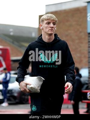 Newcastle United's Anthony Gordon arrives to the stadium ahead of the ...
