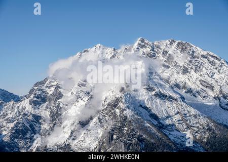 Watzmann summit, Watzmann ridge with snow and wispy clouds, from Jenner ...