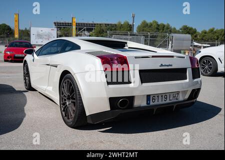 Rear view of pearl white Lamborghini Gallardo Italian supercar Stock ...