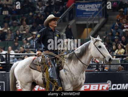 Cedar Park, Usa . 10th Feb, 2024. Chad Hartman rides Spotted Demon in ...