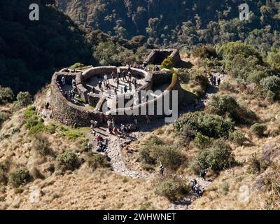Archaeological remains and ruins of the chasquis during the Inca Trail ...