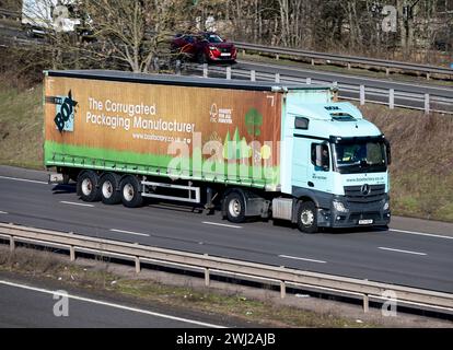 The Box Factory lorry on the M40 motorway, Warwickshire, UK Stock Photo ...