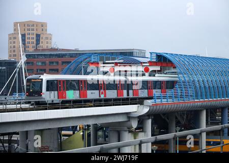 GVB metro train along platform at Amsterdam Sloterdijk station in the ...