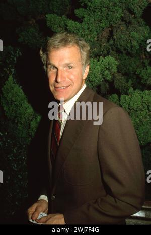 Wayne Rogers Circa 1980's Credit: Ralph Dominguez/MediaPunch Stock ...