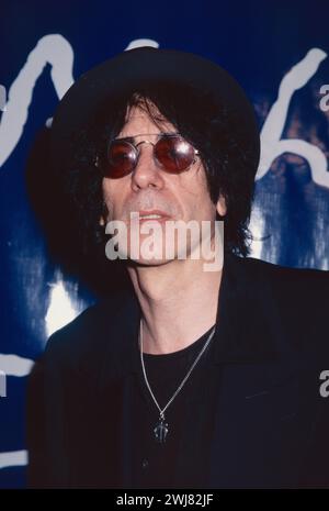 Peter Wolf, lead vocalist of The J. Geils Band at the Righa Royal Hotel ...