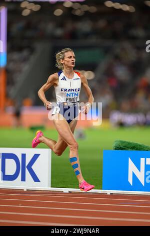 Alice Finot participating in the 3000 m Steeplechase at the World ...