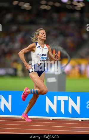 Alice Finot participating in the 3000 m Steeplechase at the World ...