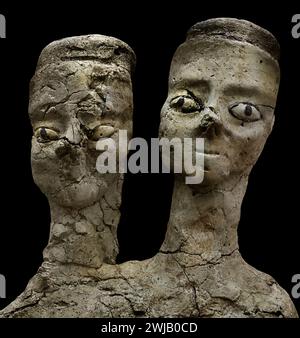 Head statue - Plaster Statues 7700-7500 BC Ain Ghazal Neolithic Jordan ...
