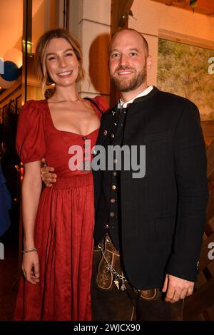 Sarah Brandner mit Freund / Aschermittwoch Fischessen / Franziskaner ...