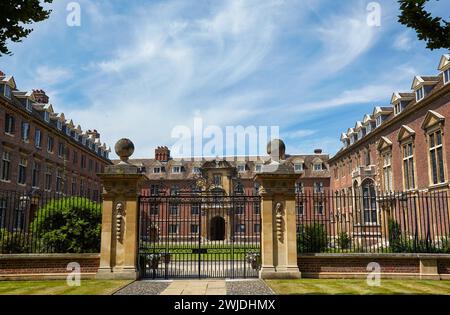 The open court of St Catharine's College. Cambridge. Cambridgeshire ...