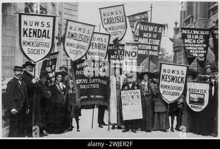 NUWSS procession on 13 June 1908. Large gathering of suffragettes ...