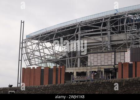Barrel cladding on Bramley Moore dock Stock Photo - Alamy