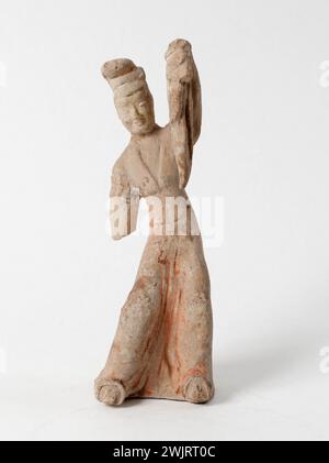 Dancer ". Terracotta. Tang dynasty (618-907). Paris, Cernuschi museum ...