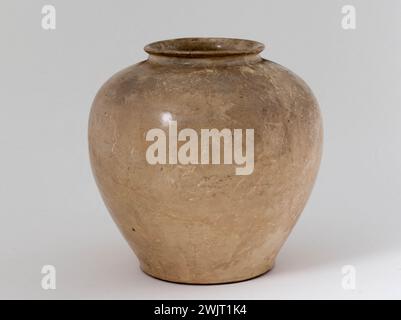 Jar ". Porcelain sandstone, transparent covered. China, Tang dynasty ...