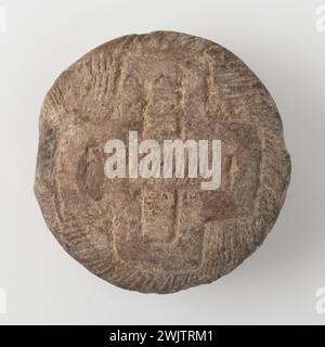 Weight. Terracotta. Provenance: Vietnam. Paris, Cernuschi museum. 78813 ...