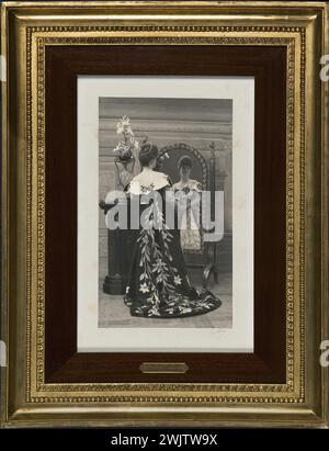 Countess Greffulhe by Paul Nadar Stock Photo - Alamy