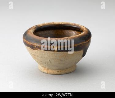 Changsha (ceramic production center), miniature box (common name), 0900 ...
