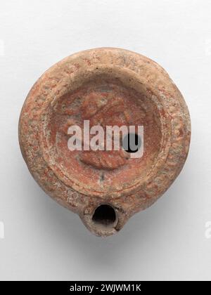 Lamp. Coll. Liesville. Terracotta. High Empire. Gladiator. Paris ...