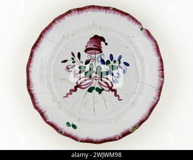 Anonymous. Plate with the Bonnet de la Liberté. Earthenware. Paris ...