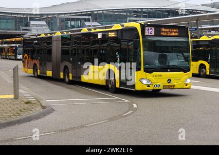 Large articulated electric buses from U-OV for city transport in the ...