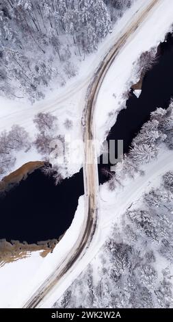 Bridge, aerial top down winter perspective Stock Photo - Alamy