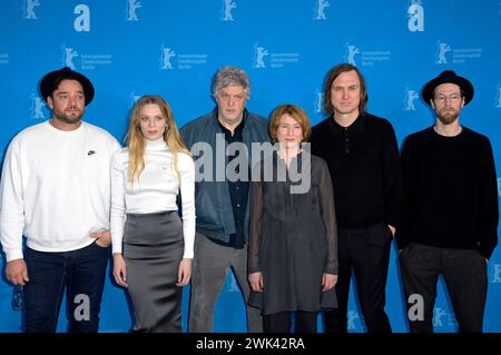 Lilith Stangenberg, Matthias Glasner, Corinna Harfouch und Lars ...