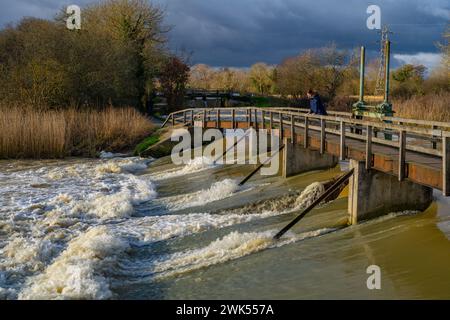 Flood water at Beeleigh Lock at the confluence of the river Chelmar and ...
