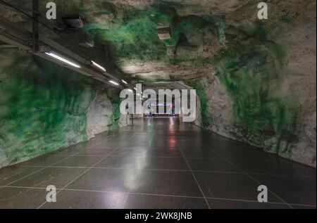 Fridhemsplan metro, subway on blue and green line, Stockholm tunnelbana ...