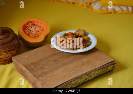 Pumpkin with meat, a delicacy of Brazilian cuisine also called jabá ...