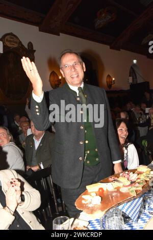 Dr. med. Alexander Triebnigg Catherine Demeter-Triebnigg Edith ...