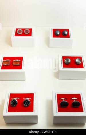 Boxes with various bijouterie in jewelry store Stock Photo - Alamy