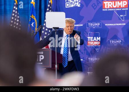 President Donald Trump speaks in the Oval Office of the White House ...