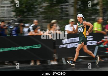 Wayne SNYMAN participating in the 35 KILOMETRES RACE WALK at the World ...