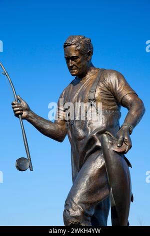 Governor Tom McCall fishing statue, Riverfront Park, Salem, Oregon ...