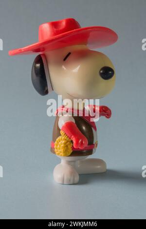 Vintage McDonalds Happy Meal Toy: Scotland Snoopy, World Tour series ...