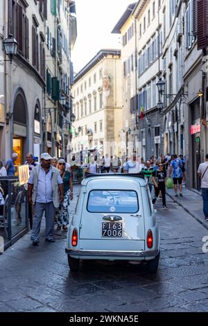Daily life in Florence, Italy Stock Photo - Alamy