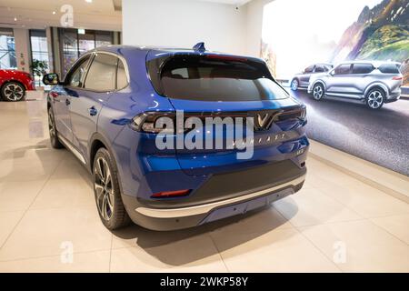 new green Vinfast vf 8 electric crossover, advanced technologies in ...