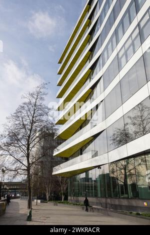 Office building, Riverbank House, 2 Swan Lane, London, EC4R ...