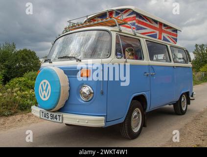 1979 VW Type 2 Bay Window camper van Stock Photo - Alamy