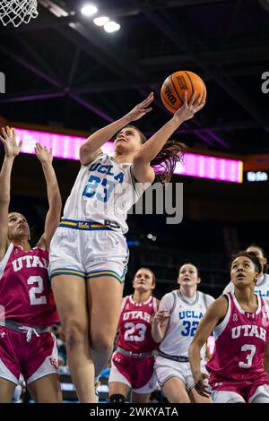 UCLA Bruins forward Gabriela Jaquez (11) looks to pass the ball in the ...