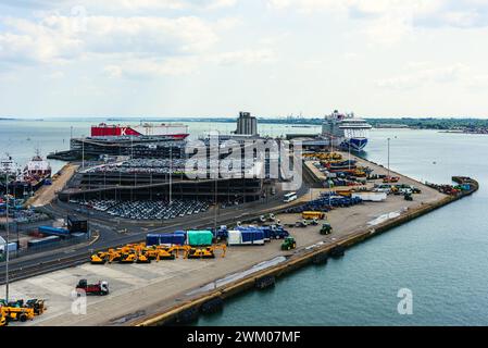 Queen Elizabeth II cruise terminal and Southampton Docks, Southampton ...