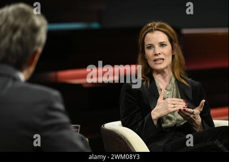Florence Gaub Politologin 02/24 her Florence Gaub mit Markus Lanz am 20 ...