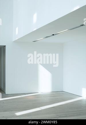 Abstract white details of the interior of an art gallery Stock Photo ...