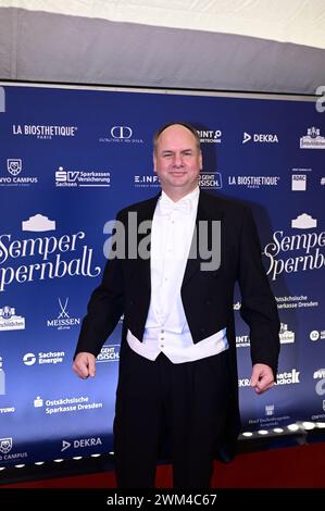 Dirk Hilbert beim 16. SemperOpernball 2024 in der Semperoper. Dresden ...